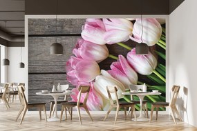 Malvis ® Tapeta Zaostřené tulipány na dřevě Vel. (šířka x výška): 216 x 140 cm