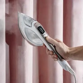 Adler AD 5044 bílá / Napařovač oděvů / 1800 W / 180 ml / kabel 1,8 m