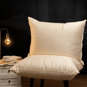 Tříkomorový péřový polštář Royal Silk: Champagne 70x90cm Vysoký