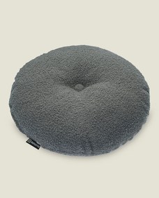 Sametový polštář s knoflíkem barva šedá látka pletený vzor