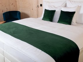 Biante Sametový přehoz/běhoun na postel Velvet Premium SVP-012 Zelený 50x140 cm