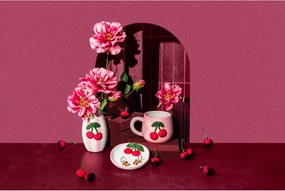 Světle růžový hrnek Cherry – Sass &amp; Belle