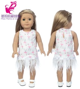 Svatební oblek a jiné oblečení pro panenku AMERICAN GIRL A BABY BORN 43-45 CM Varianta: bílé šaty s třásněmi a plameňáky
