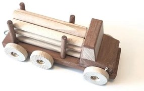 Dřevěné autíčko s kládami