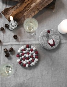 Vánoční podložka pod horké Santa Light grey 10 cm Storefactory Scandinavia