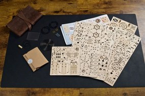 Ugears 3D dřevěné mechanické puzzle Tříkolka UGR-S