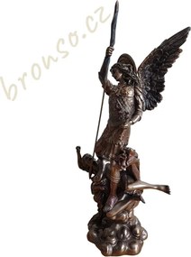 Archanděl Michael vs. Lucifer – soška svatého Michaela, symbol vítězství dobra, Veronese WU73529A4