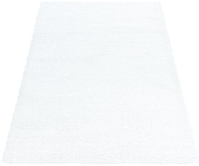 Ayyildiz Kusový koberec BRILLIANT 4200, Sněhová Bílá Rozměr koberce: 80 x 250 cm