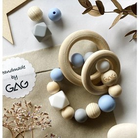 GAG design Kousátko do ručky dřevěné Hryzátko Modrásek
