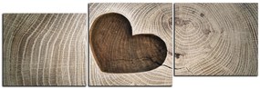 Obraz na plátně - Srdce na dřevěném pozadí - panoráma 5207E (120x40 cm)
