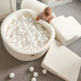 Bílé pěnové hřiště 3 ks z materiálu bouclé výška 30 cm 225x90 cm – Meowbaby