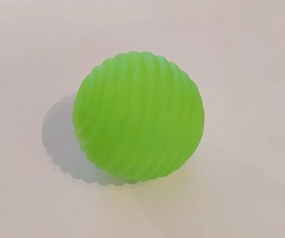 Beeztees Latexový míč pro psy Barva: zelený se srdíčky