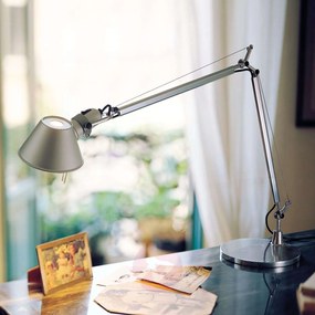 ARTEMIDE Stolní lampa Tolomeo, E27, hliník A001000+A004030