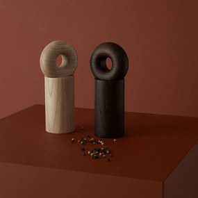 Dřevěný mlýnek na pepř a sůl v přírodní barvě Hoop – OYOY Living Design