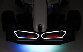 Ramiz BMW motokára s funkcí driftu bílá