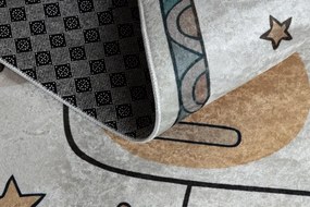 Dětský koberec protiskluzový BAMBINO 61440 krémový / zelený