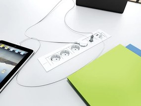 IBConnect Vestavná zásuvka INTRO bílá - různé konfigurace Konfigurace elektrozásuvky: 3x230V + 2xUSB nab. A+C + Modul