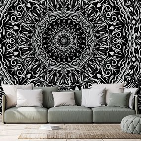 Tapeta Mandala ve vintage stylu v černobílém