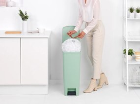 Brabantia Pedálový koš StepUp 40L světle zelený