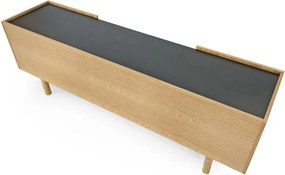 Černý/přírodní TV stolek v dekoru dubu 175x60 cm Porto – Woodman