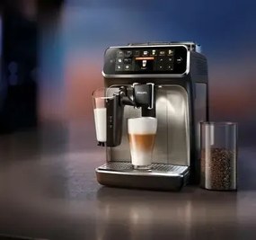 Philips Series 5400 LatteGo EP5447/90 černá / Automatický kávovar / 15
