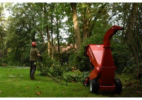 GTM GTS 1300 WDG benzinový drtič dřeva s pojezdem