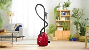 BOSCH BGB38RD2 černá, červená / Sáčkový vysavač / 600 W / 4 L / 79 dB
