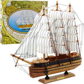 LEAN Toys Sběratelský model třístěžňové plachetnice bílý 39x36cm