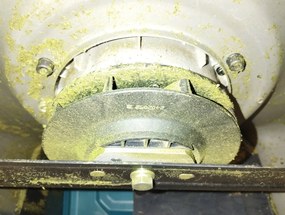 Makita LM002GZ-V aku sekačka s pojezdem 530mm Li-ion XGT 40V bez aku Z VRÁCENO ZÁKAZNÍKEM POUŽITO POŠKOZENÁ KRABICE