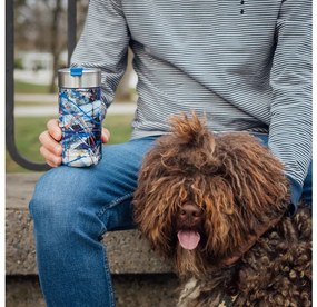 Quokka Nerezový termohrnek se sítkem Boost 400 ml Blue Peonies