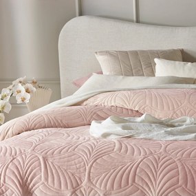 Světle růžový velurový přehoz na postel <x>Feel 220 x 240 cm