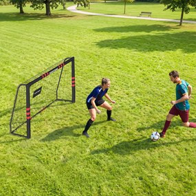 SPORTNOW Fotbalová branka do zahrady 1,8 x 1,2 m pro mládež a dospělé Robustní venkovní branka s brankovou sítí, polstrováním a zemními kotvami