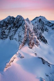 Umělecká fotografie Pink sunrise over snowcapped mountains, Italy, Roberto Moiola / Sysaworld, (26.7 x 40 cm)