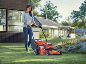 Aku sekačka LC 353iVX Husqvarna (bez baterie a nabíječky)