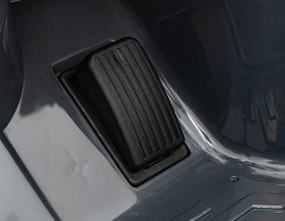 Ramiz Vozidlo Audi RSQ E-TRON šedé