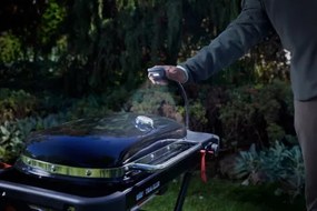 Plynový gril WEBER Traveler model 2026