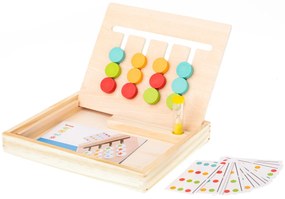 Dřevěná vzdělávací hračka ladí s barvami dekorace kik