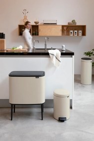 Brabantia BO TOUCH BIN Dotykový odpadkový koš 11+23 l - jemná béžová