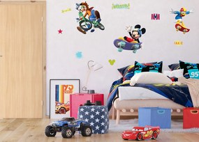 Dětská samolepka na zeď Disney Myšák Mickey na Skateboardu | 65 x 85 cm | DDK855