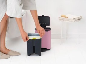 Růžový nášlapný ocelový odpadkový koš 4 l Bo – Brabantia
