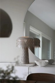 Šedobéžová stolní lampa s kovovým stínidlem (výška 38 cm) Verbera – Markslöjd