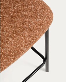Čalouněná barová židle v terakotové barvě (výška sedáku 65 cm) Ciselia – Kave Home