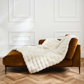 Krémová deka z mikroplyše 180x220 cm Mounty – douceur d'intérieur