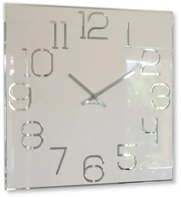Stylové čtvercové hodiny v bílé barvě