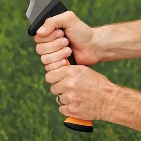Fiskars Solid 1051236 Mačeta Axe