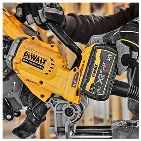 Aku Pokosová pila DeWALT 54V XR FlexVolt (verze bez aku) 305mm