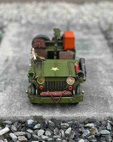 Plechový model - Armádní Jeep se zbraní
