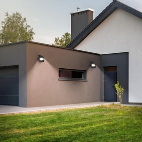 BRILO 3856015 Solární LED venkovní nástěnné svítidlo vč. IR senzoru, černé, 5W, 400 lm, sklo/plast - BRILO