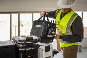 ToughBuilt | StackTech - uzavřená brašna na nářadí 45 cm