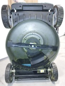 Makita LM002GZ-V aku sekačka s pojezdem 530mm Li-ion XGT 40V bez aku Z VRÁCENO ZÁKAZNÍKEM POUŽITO POŠKOZENÁ KRABICE